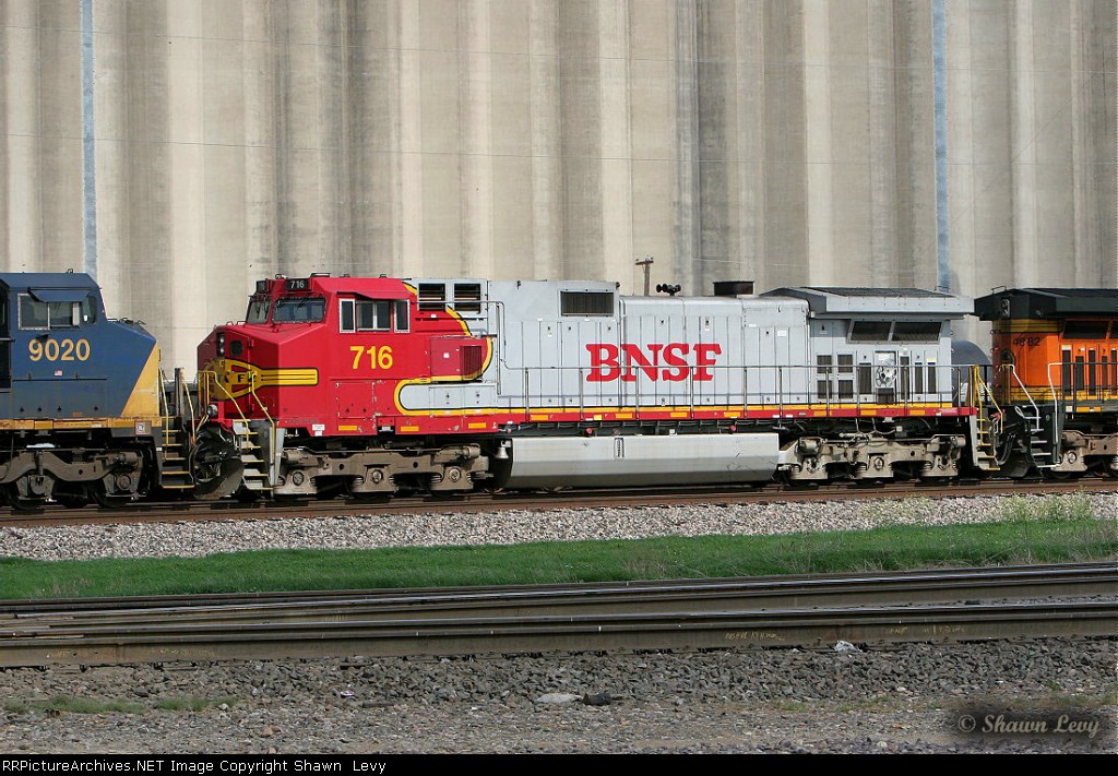 BNSF 716